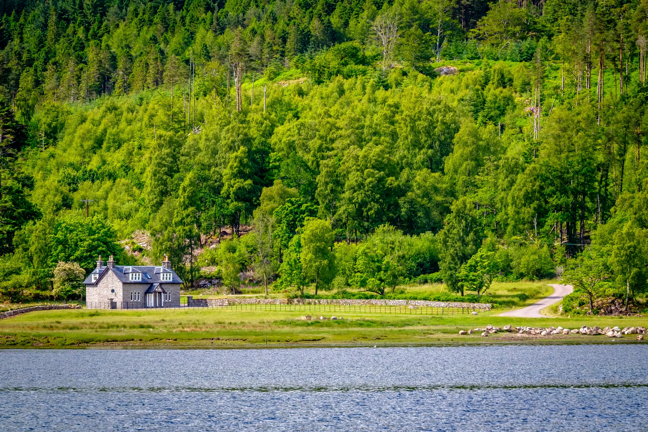 The Gate Lodge - Luxury holiday cottage Kingairloch Estate, Scotland ...